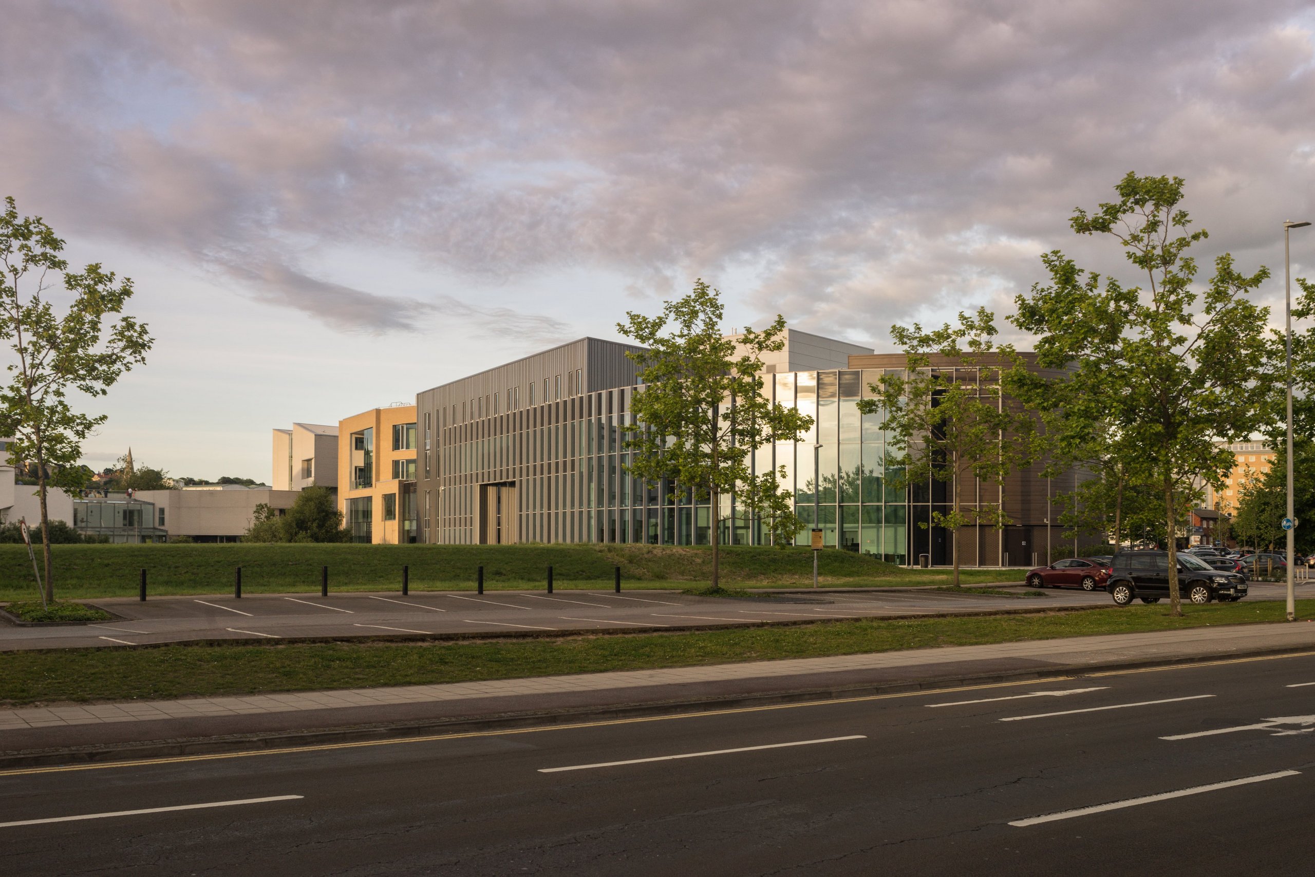 maber: Isaac Newton Building - Graphisoft