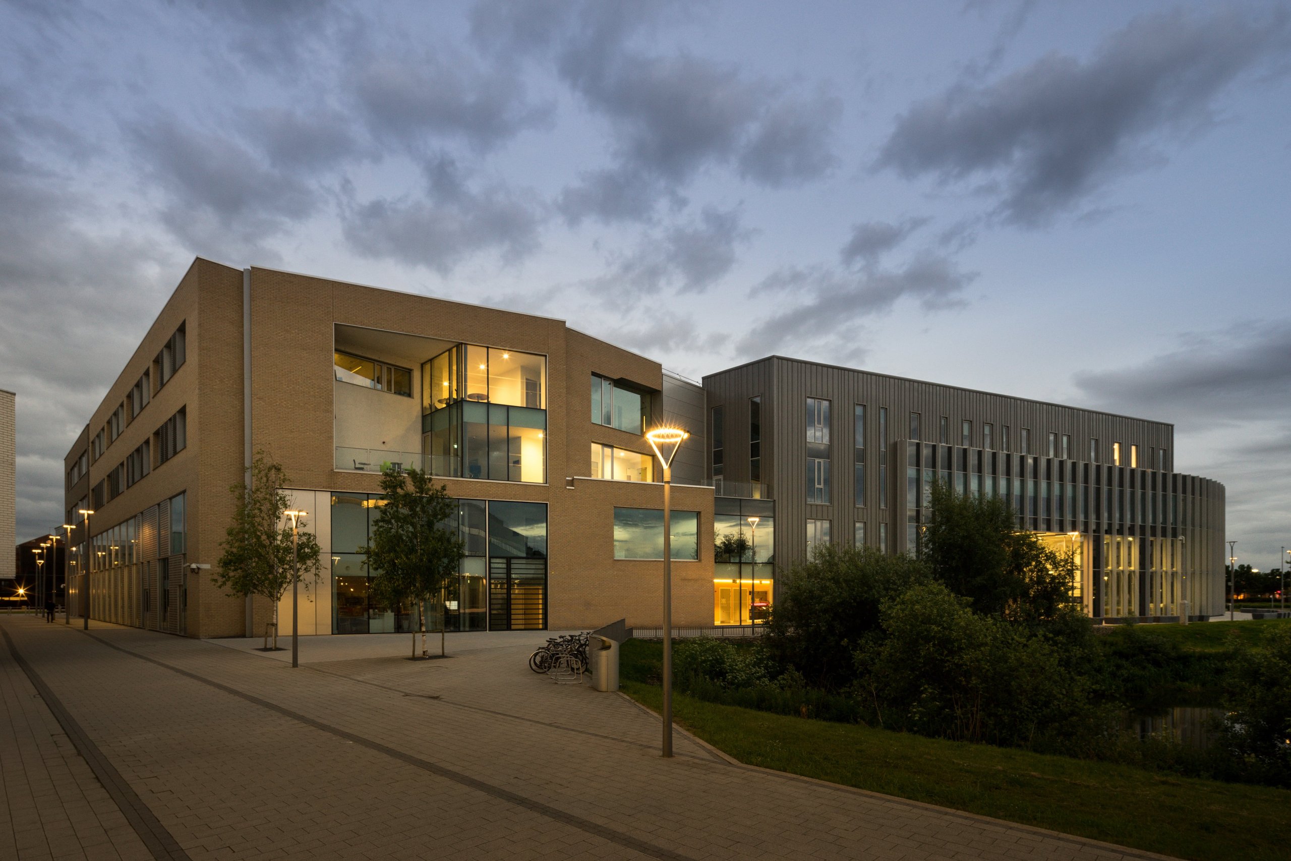 maber: Isaac Newton Building - Graphisoft