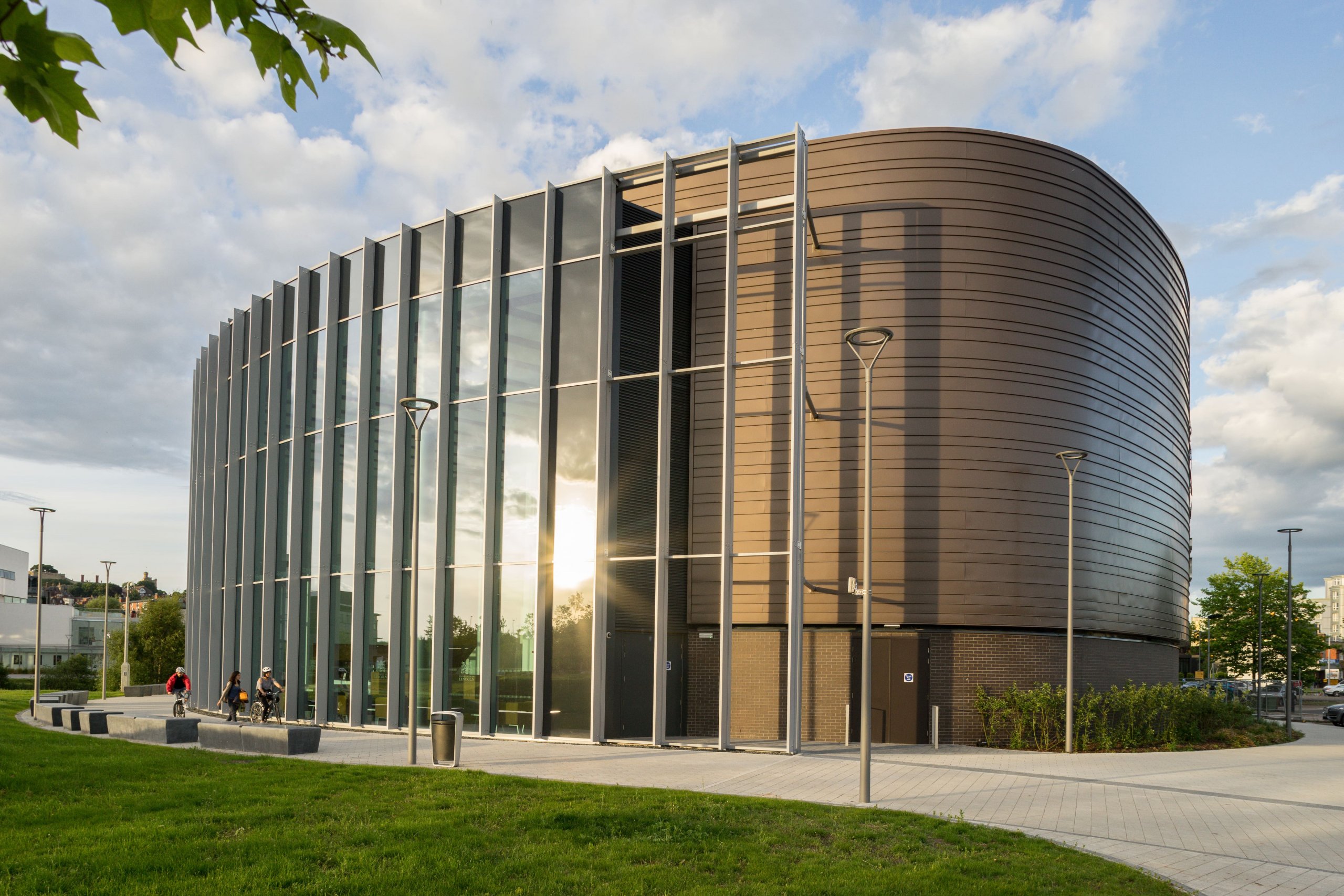 maber: Isaac Newton Building - Graphisoft